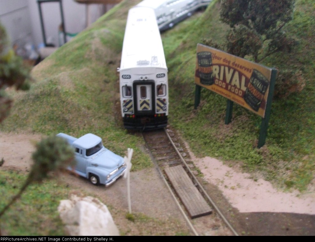Overhead view of cabcar 606 coming through!